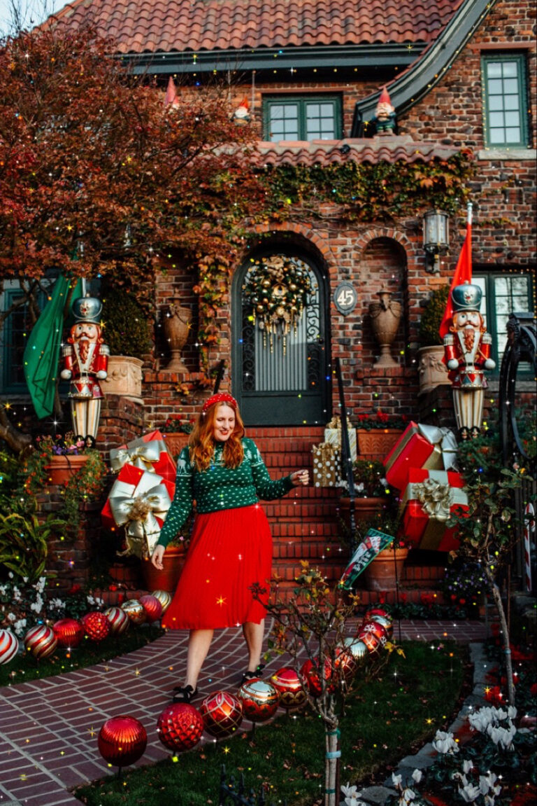 20+ Best Places to Spend Christmas in California: Holiday Lights, Snow ...